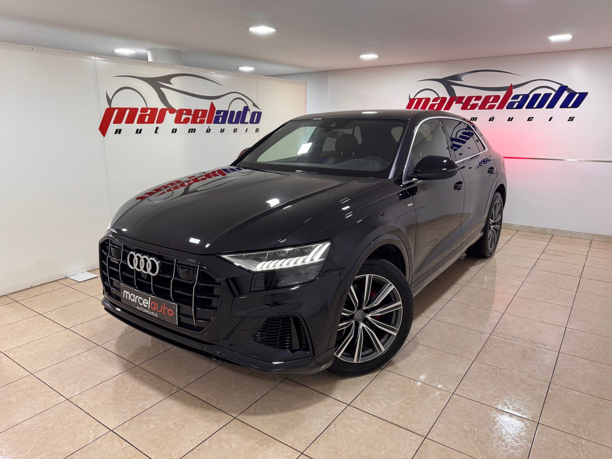 Audi Q8 3.0 TDI 50 quattro Tiptronic com 123 205 km por 63 750 € Marcelauto | Porto