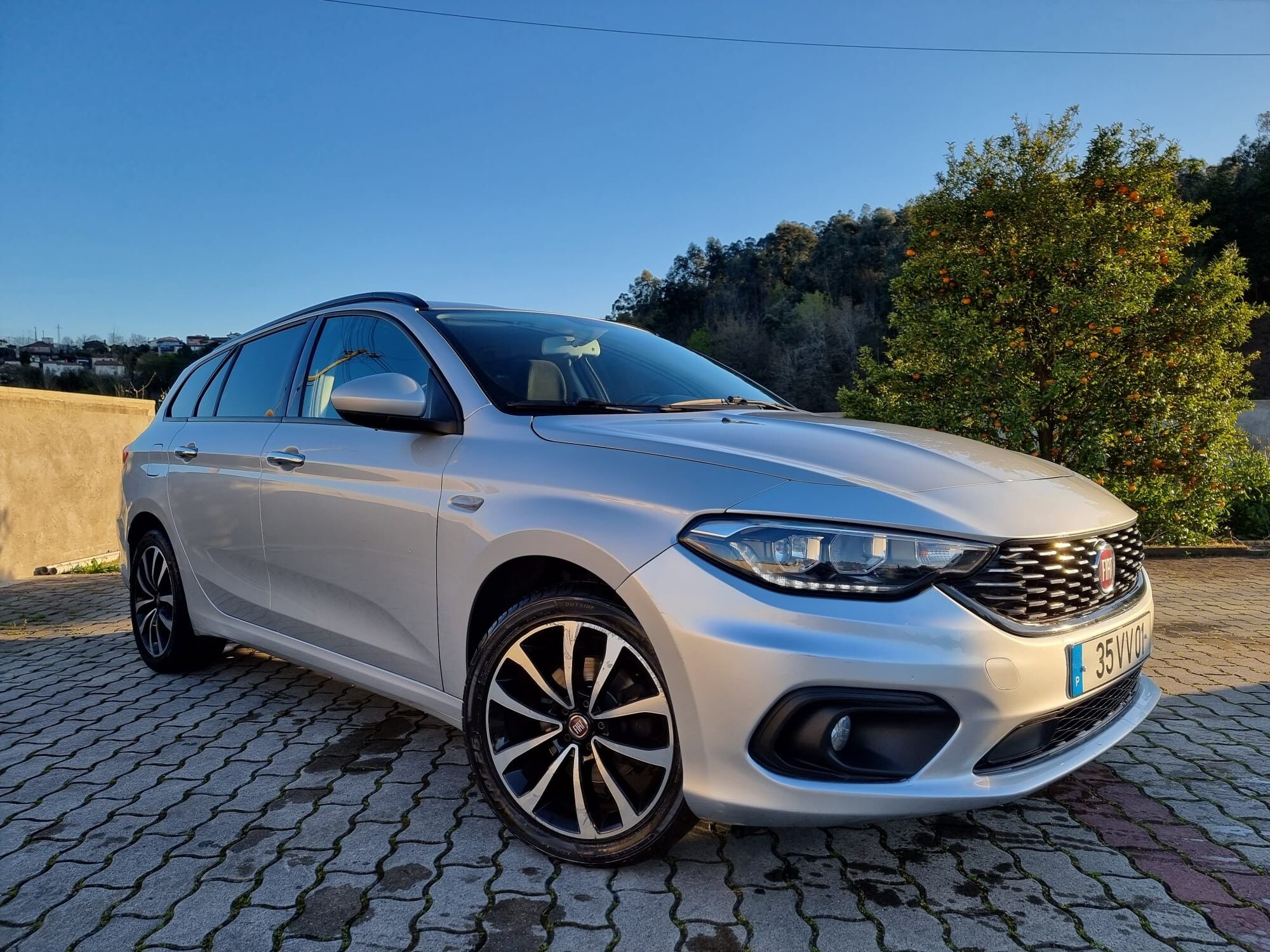 Fiat Tipo 1.3 M-Jet Lounge Tech com 125 042 km por 9 750 € Stand Gomes ...