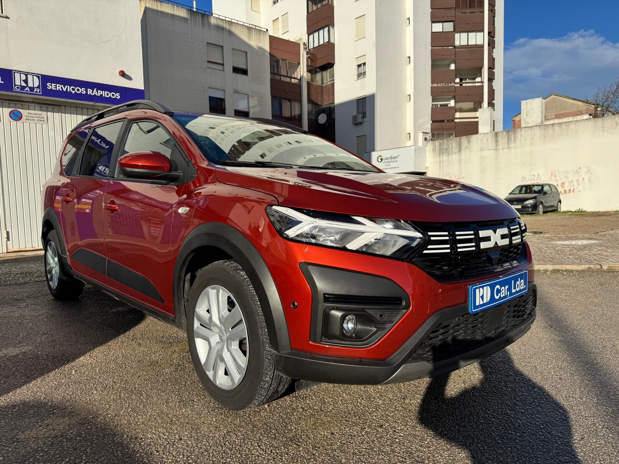 Dacia Jogger 1.0 ECO-G Essential Bi-Fuel com 100 km por 17 500 € RD Car ...